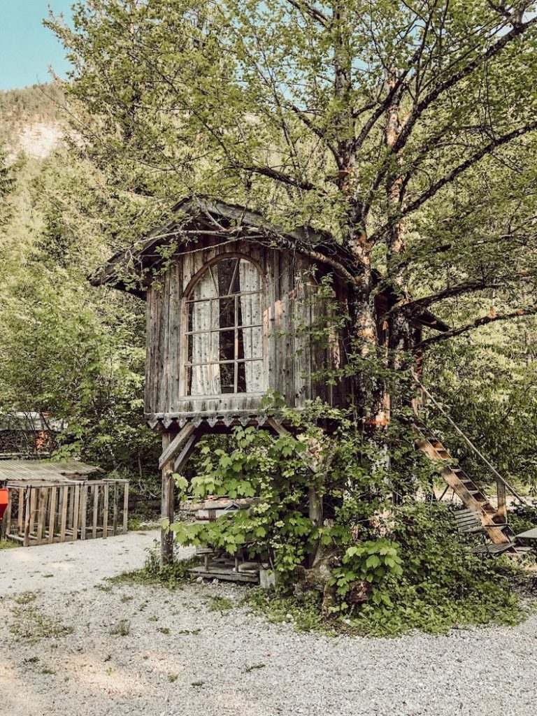 La Zigane Rouge – Amintiri fără timbru